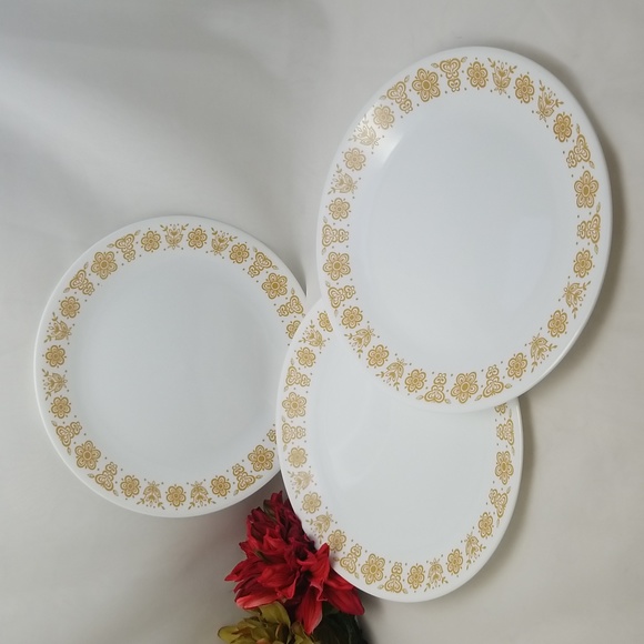 Corningware | Dining | Corelle Butterfly Gold Dinner Plates | Poshmark